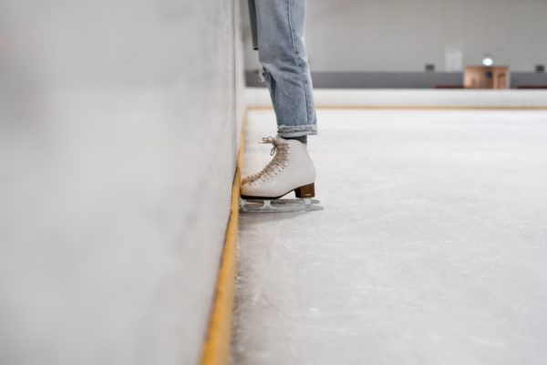How to Fall Well: Amateur Figure Skater Tales | Ama La Vida