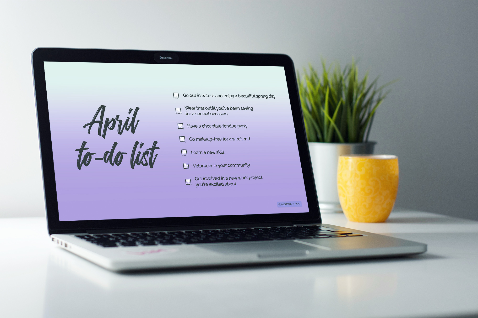 April 2022 Tech Backgrounds | Ama La Vida
