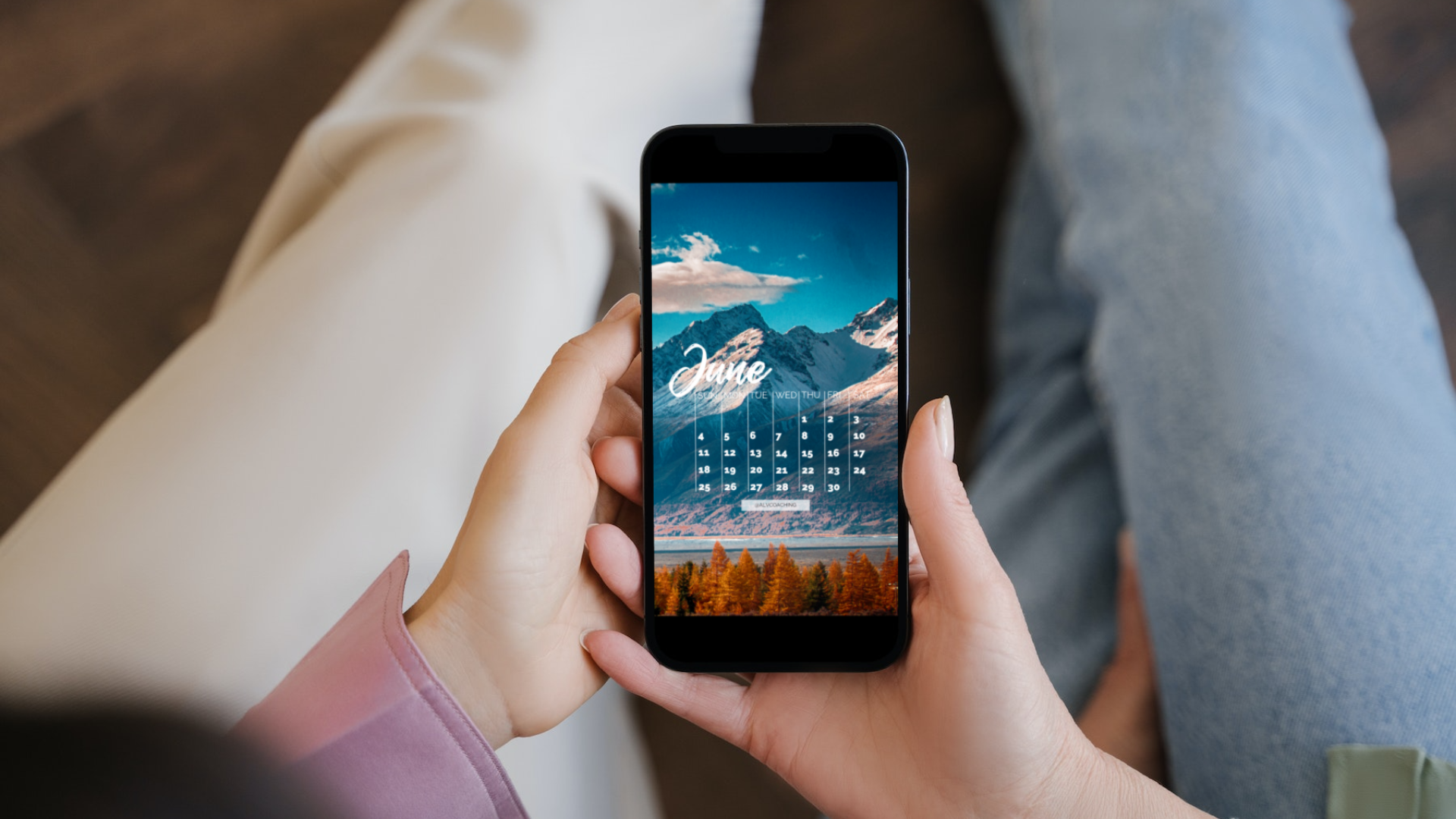 June 2023 Tech Backgrounds | Ama La Vida